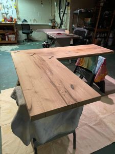 5 Best Woods for Outdoor Bar Tops 2025