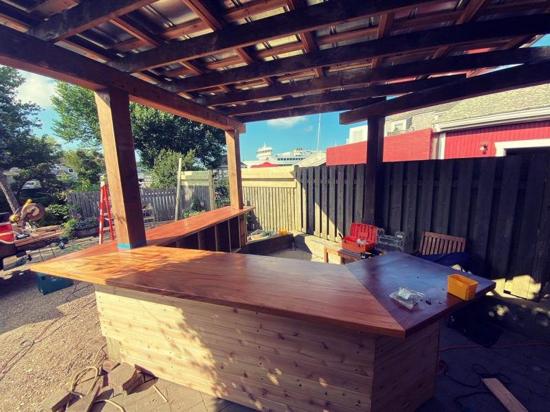 5 Best Woods for Outdoor Bar Tops 2025