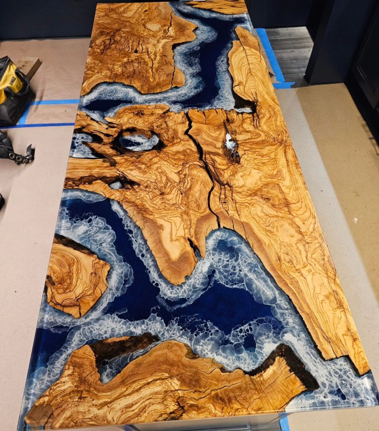 30 Epoxy River Tables That Are Never Going Out of Fashion (Because ...