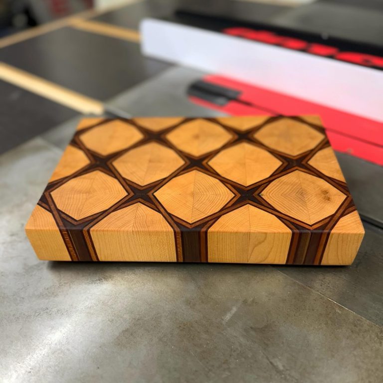 40 Unique Cutting Board Designs with Functionality and Style 2025