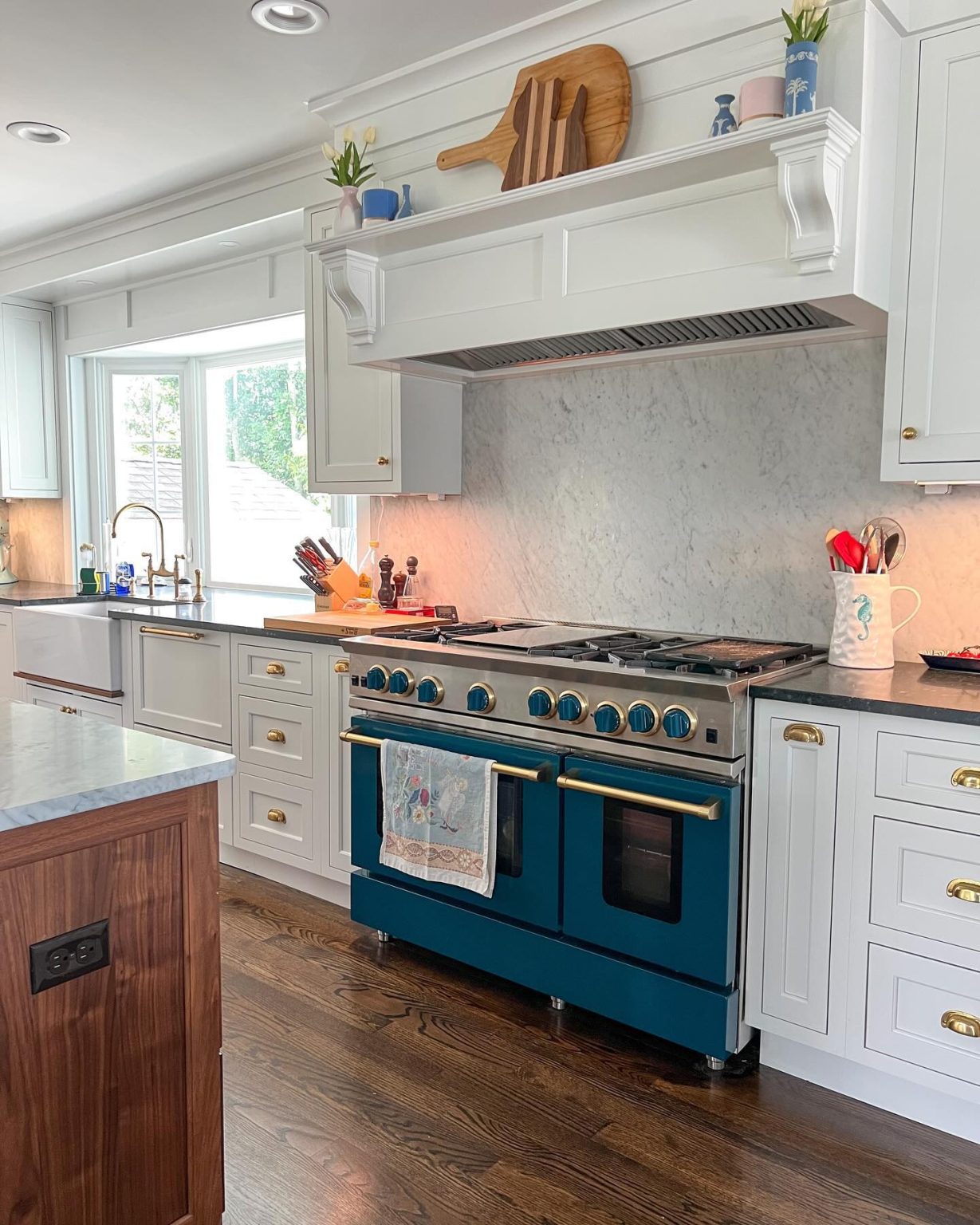 30 two-tone kitchen cabinets color combination ideas 2026