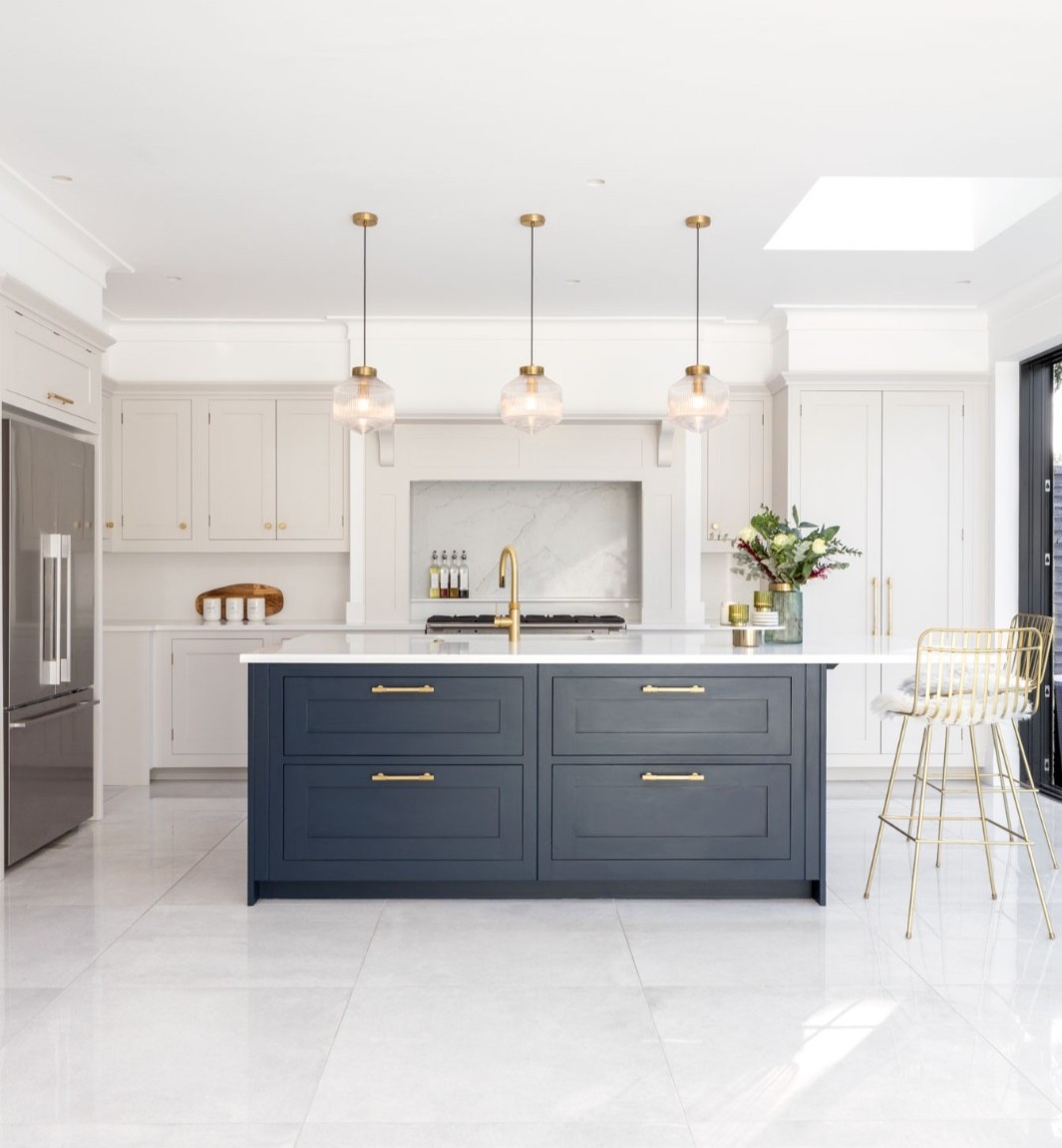 20 stylish kitchen island designs that y'll love 2025