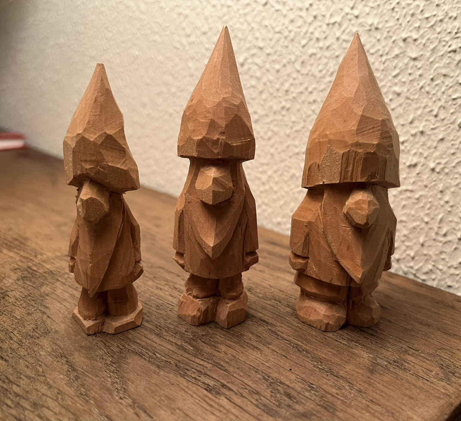 60 Easy wood carving projects for beginners 2025