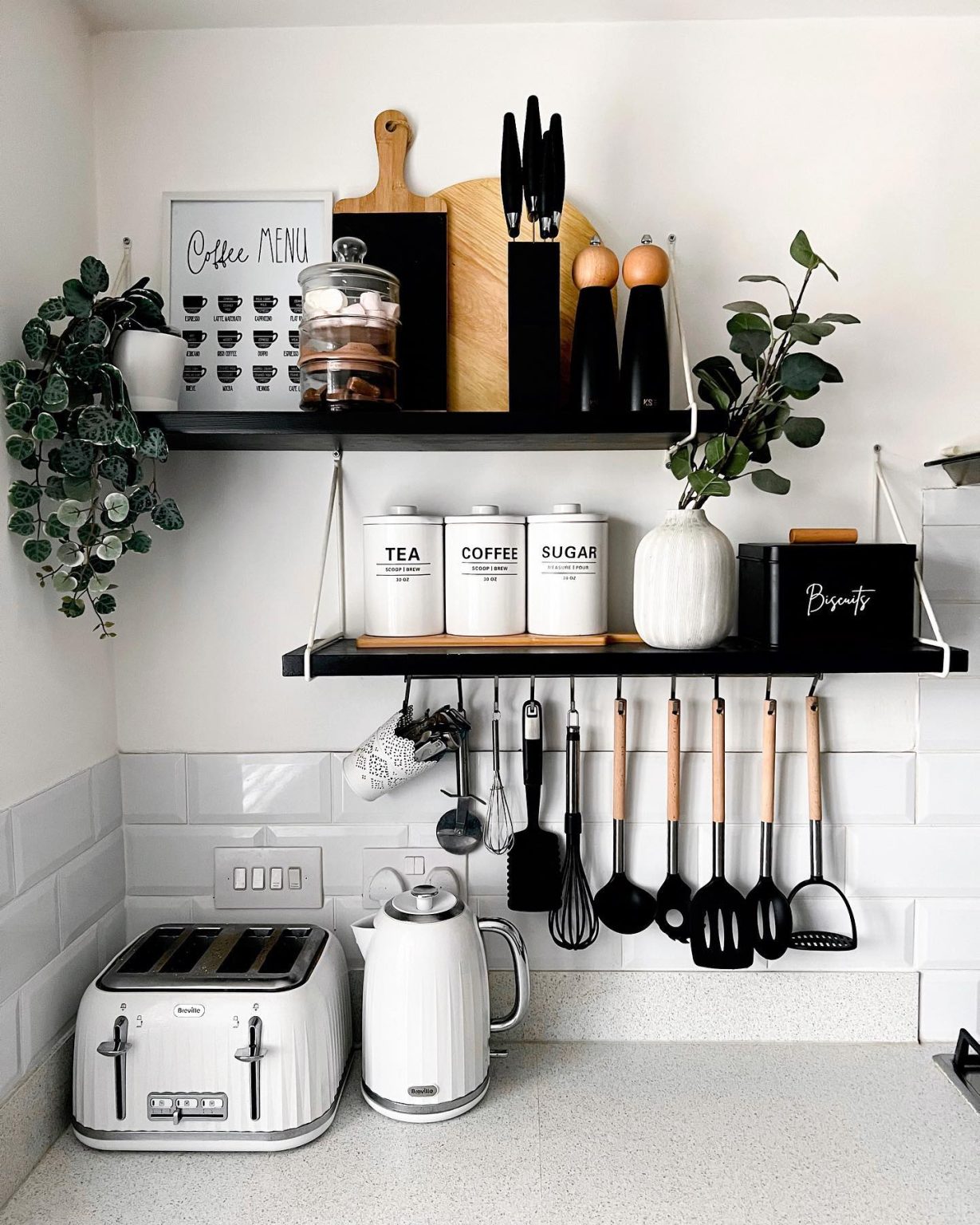 30 Stylish Small Kitchen Decor Ideas 2025