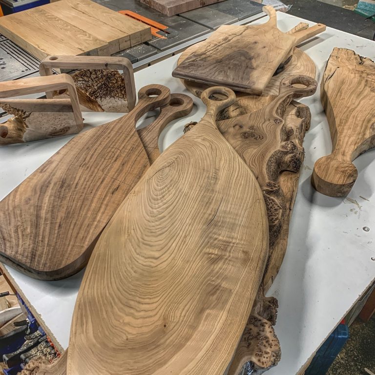 40 Unique Cutting Board Designs with Functionality and Style 2025