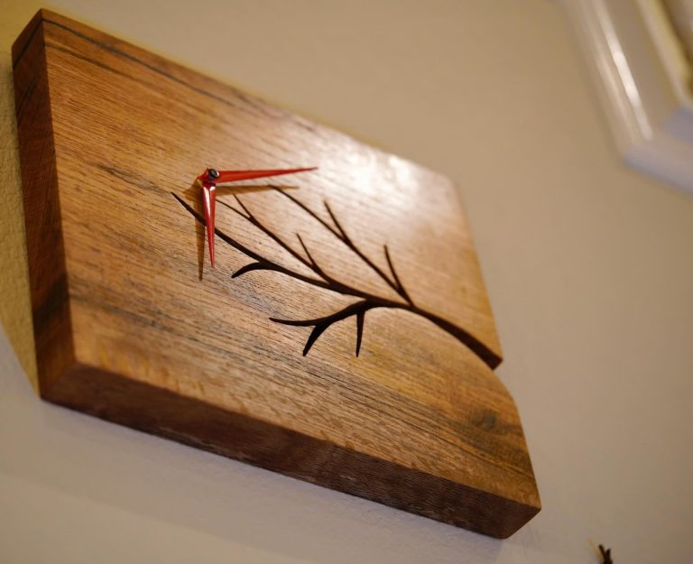 25 wooden wall clocks that are absolute conversation starters 2025