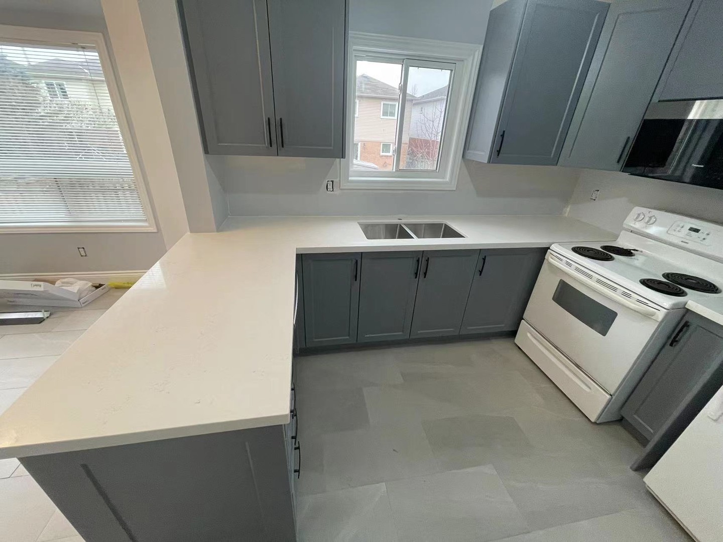 Small Corner Kitchen Designs That Pack a Big Punch 2025