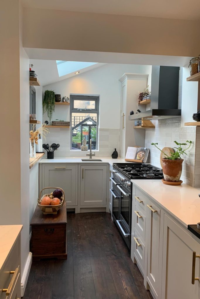 Small Corner Kitchen Designs That Pack a Big Punch 2025