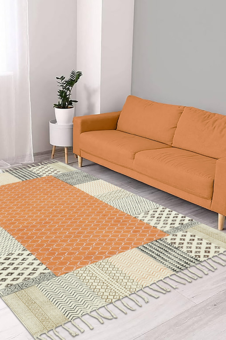 Underfoot Elegance: 10 Good-looking Living Room Rug Ideas 2025