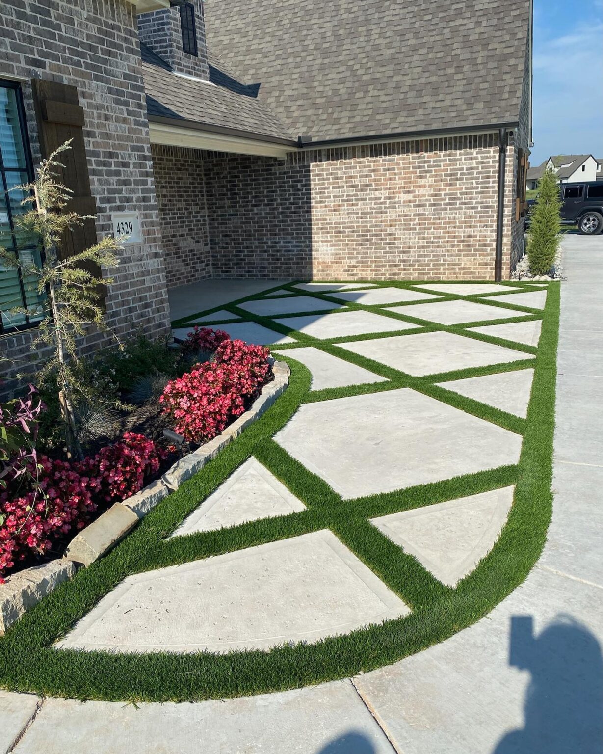 10 Intense Front Yard Rock Landscaping Ideas 2025