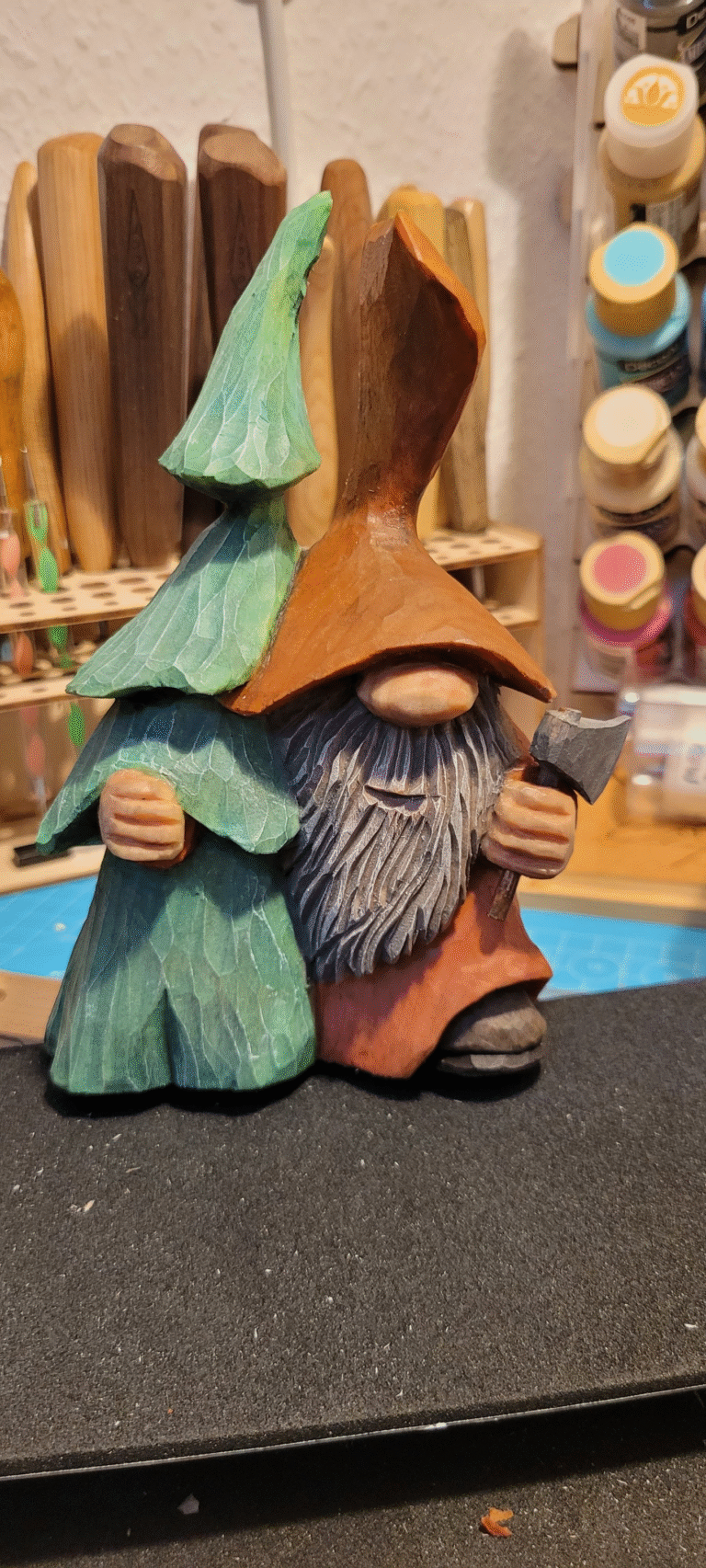 Whittling Simple Human Figures: Beginner Tips and Inspiration 2026